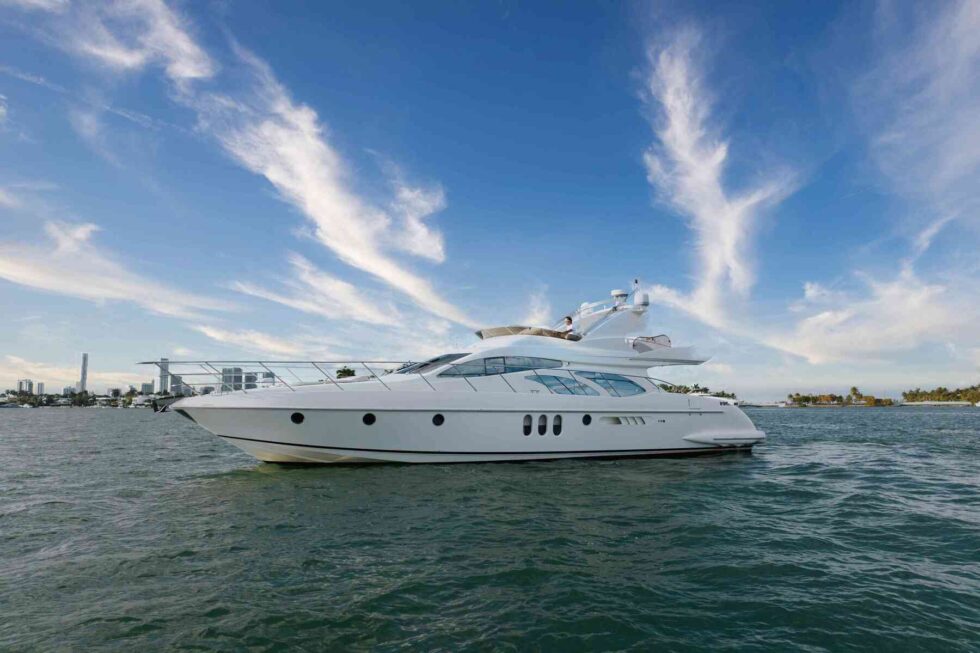65′ Azimut Allegra - Ellure Yachts